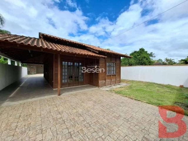 Casa / Sobrado para Venda em Itapoá/SC Barra do Sai 3 Quartos