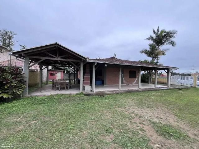 Casa / Sobrado para Venda em Itapoá/SC Centro 4 Quartos