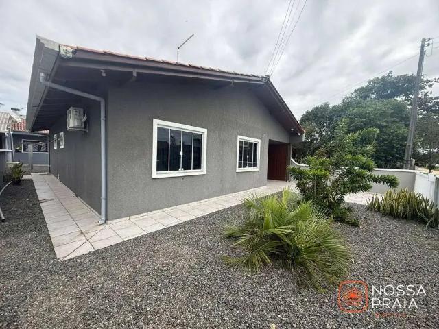 Casa / Sobrado para Venda em Itapoá/SC Itapema do Sai 5 Quartos