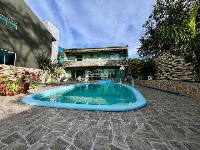 Casa / Sobrado para Venda em Itapoá/SC Praia Continental 5 Quartos