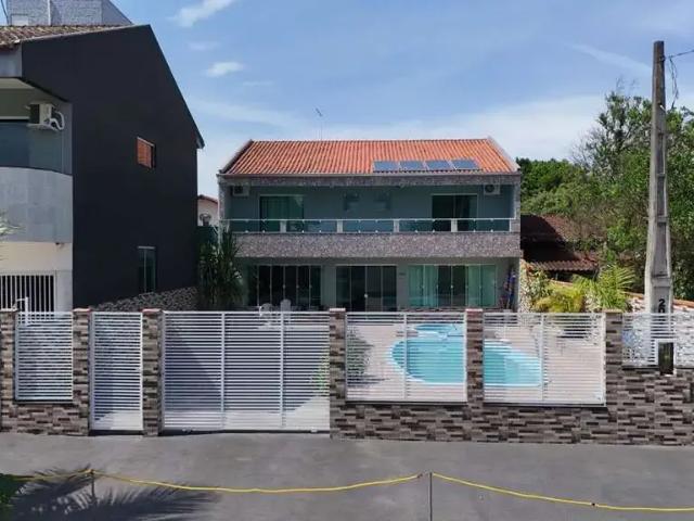 Casa / Sobrado para Venda em Itapoá/SC Praia Continental 5 Quartos