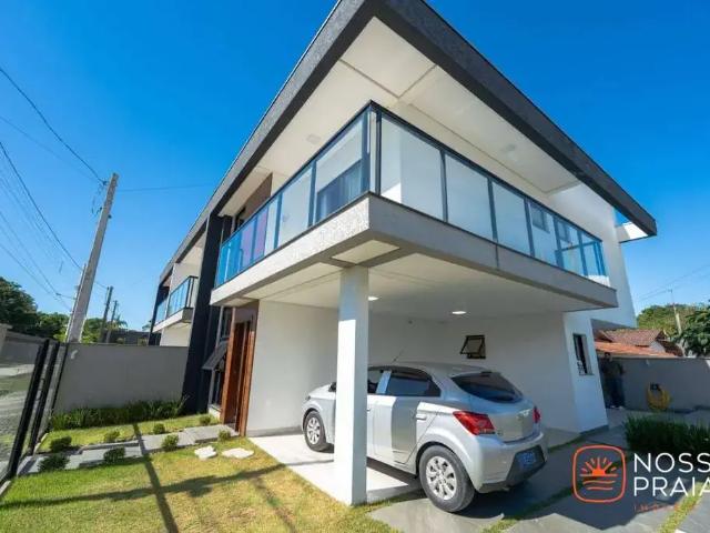 Casa / Sobrado para Venda em Itapoá/SC Rainha do Mar 3 Quartos