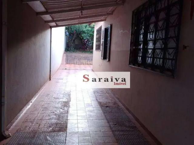 Casa / Sobrado para Venda em Itapuí/SP Centro 3 Quartos