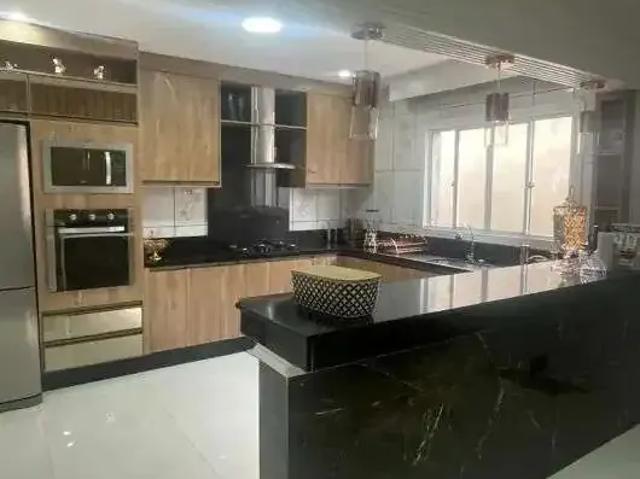 Casa / Sobrado para Venda em Itaquaquecetuba/SP Centro 3 Quartos
