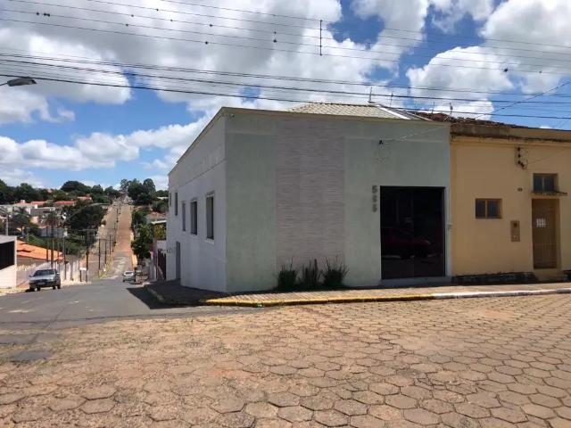 Casa / Sobrado para Venda em Itararé/SP Centro 4 Quartos