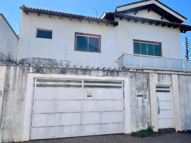 Casa / Sobrado para Venda em Itumbiara/GO Alto da Boa Vista 3 Quartos