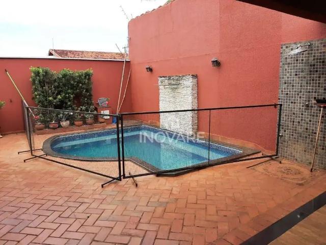 Casa / Sobrado para Venda em Itumbiara/GO Jardim Leonora 3 Quartos