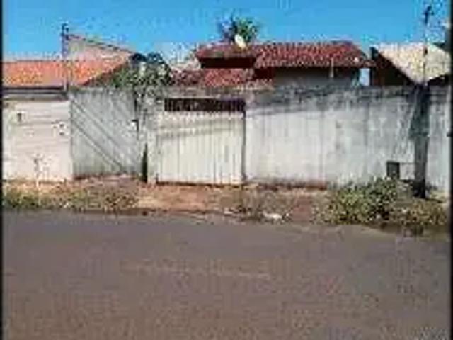 Casa / Sobrado para Venda em Itumbiara/GO Jardim Leonora II 2 Quartos