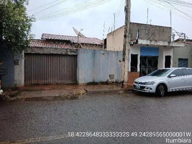 Casa / Sobrado para Venda em Itumbiara/GO Jardim Leonora II 3 Quartos