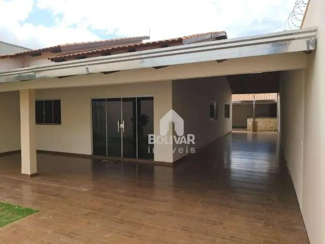 Casa / Sobrado para Venda em Itumbiara/GO Jardim Leonora II 3 Quartos