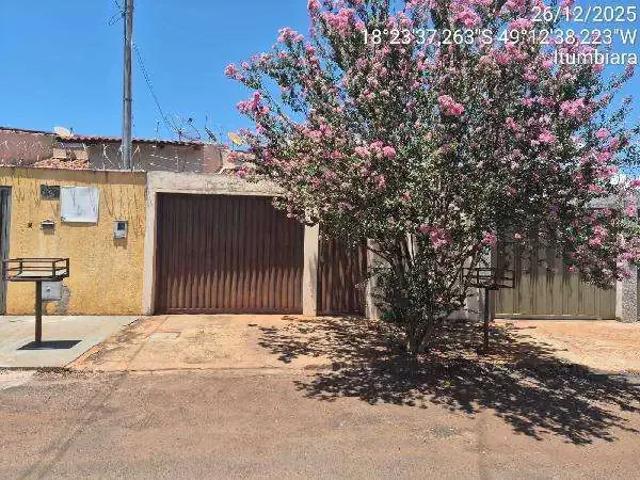 Casa / Sobrado para Venda em Itumbiara/GO Parque Vale dos Buritys I 2 Quartos