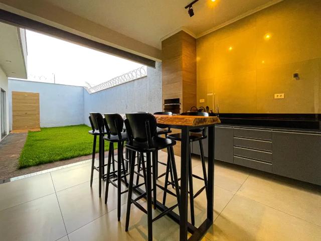 Casa / Sobrado para Venda em Itumbiara/GO Residencial Beira Rio II 3 Quartos