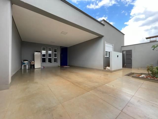 Casa / Sobrado para Venda em Itumbiara/GO Setor Santa Inês 4 Quartos