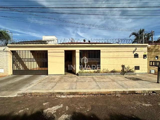 Casa / Sobrado para Venda em Itumbiara/GO Setor Social 3 Quartos