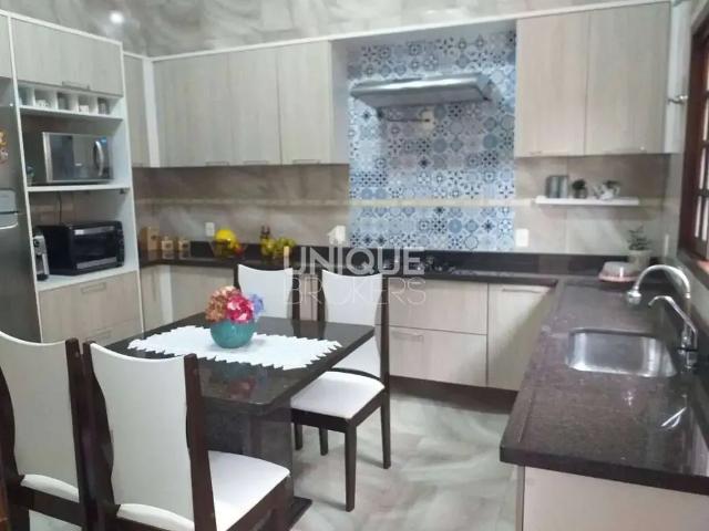 Casa / Sobrado para Venda em Itupeva/SP Centro 4 Quartos