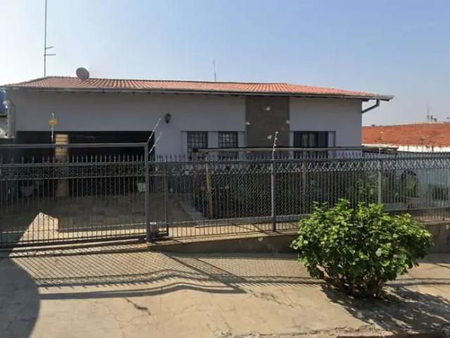 Casa / Sobrado para Venda em Itu/SP Vila Cleto 3 Quartos