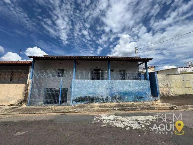 Casa / Sobrado para Venda em Itu/SP Vila Santa Terezinha 3 Quartos
