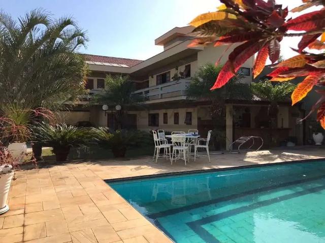 Casa / Sobrado para Venda em Itu/SP Alto das Palmeiras 3 Quartos