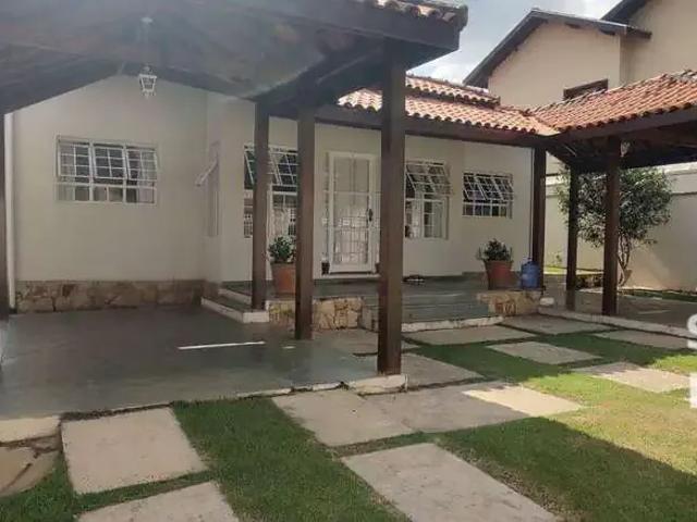 Casa / Sobrado para Venda em Itu/SP Alto das Palmeiras 3 Quartos