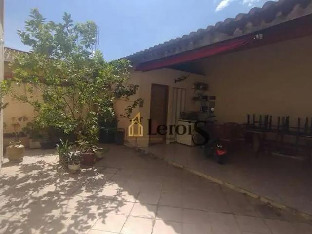 Casa / Sobrado para Venda em Itu/SP Parque São Camilo 3 Quartos