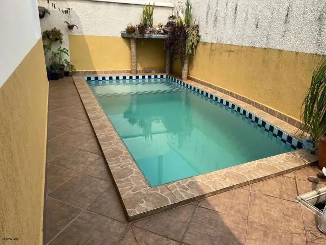 Casa / Sobrado para Venda em Itu/SP Parque Residencial Presidente Médici 3 Quartos