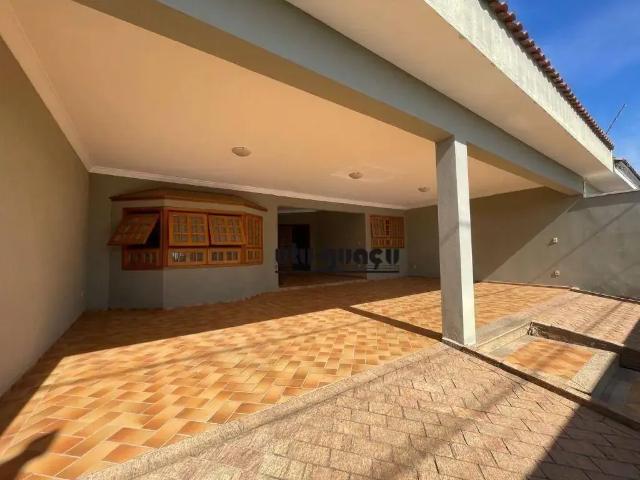Casa / Sobrado para Venda em Itu/SP Parque Residencial Presidente Médici 4 Quartos