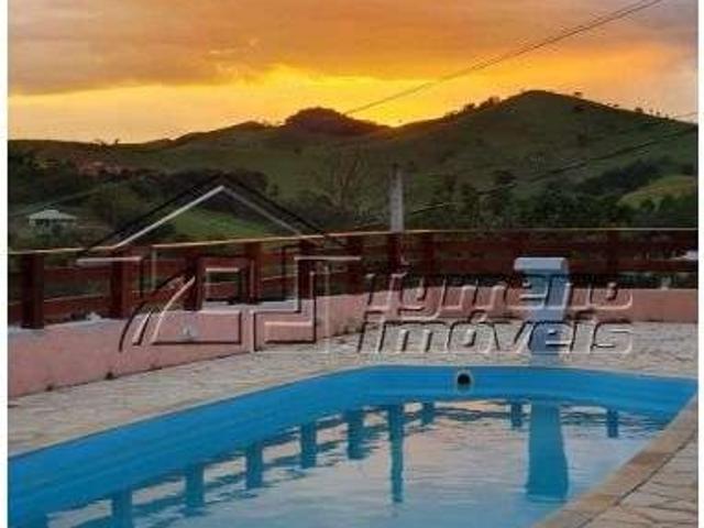Casa / Sobrado para Venda em Jambeiro/SP Centro 3 Quartos