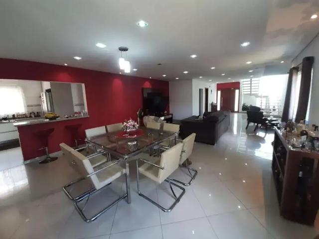 Casa / Sobrado para Venda em Jandira/SP Jardim do Golf I 4 Quartos
