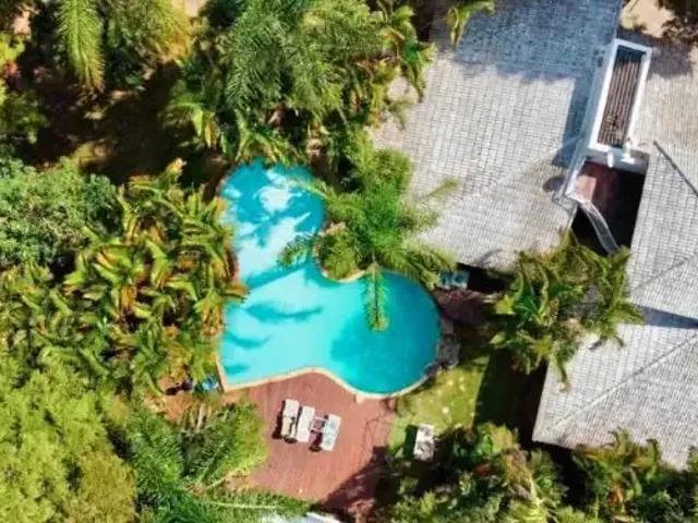 Casa / Sobrado para Venda em Jandira/SP Jardim do Golf I 4 Quartos