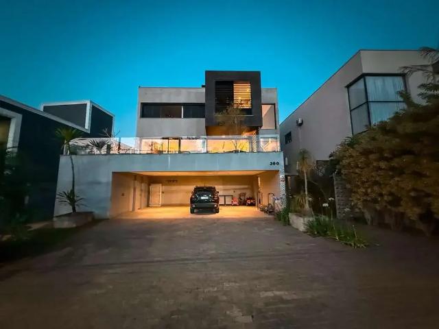 Casa / Sobrado para Venda em Jandira/SP Jardim do Golf I 4 Quartos