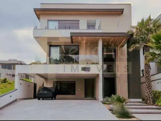 Casa / Sobrado para Venda em Jandira/SP Jardim do Golf I 4 Quartos