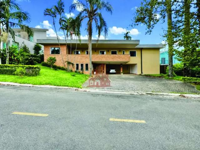 Casa / Sobrado para Venda em Jandira/SP Jardim do Golf I 5 Quartos
