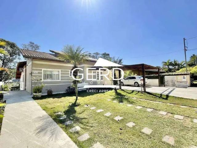 Casa / Sobrado para Venda em Jandira/SP Jardim do Golf I 5 Quartos