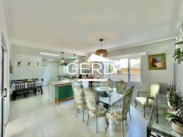 Casa / Sobrado para Venda em Jandira/SP Jardim do Golf I 5 Quartos