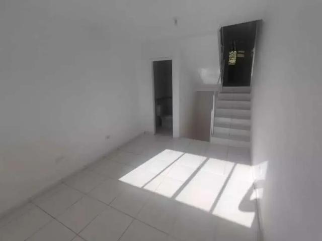 Casa / Sobrado para Venda em Jandira/SP Jardim São João 2 Quartos