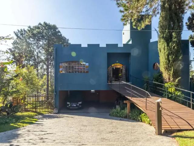 Casa / Sobrado para Venda em Jandira/SP Nova Higienópolis 5 Quartos