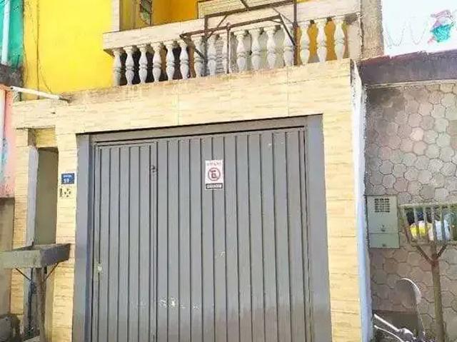 Casa / Sobrado para Venda em Jandira/SP Parque das Iglesias 5 Quartos