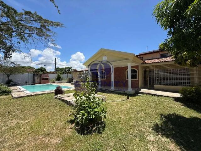 Casa / Sobrado para Venda em Jaboatão dos Guararapes/PE Candeias 6 Quartos