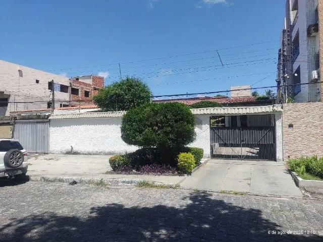 Casa / Sobrado para Venda em Jaboatão dos Guararapes/PE Piedade 4 Quartos