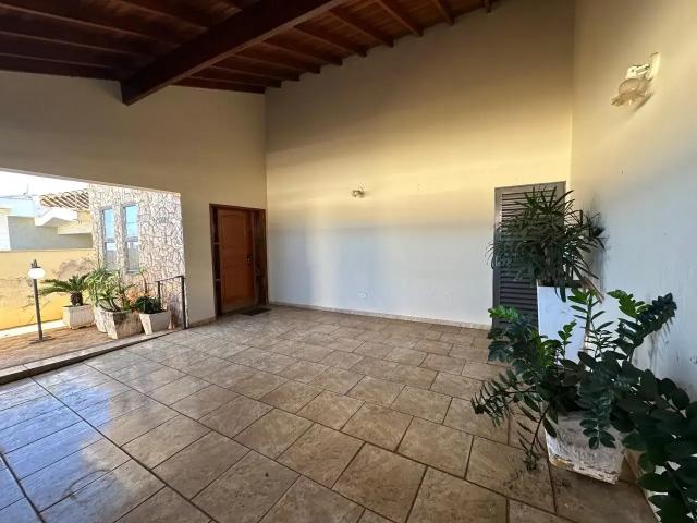 Casa / Sobrado para Venda em Jaboticabal/SP Aparecida 2 Quartos