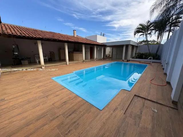 Casa / Sobrado para Venda em Jaboticabal/SP Residencial Royal Park 3 Quartos