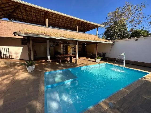 Casa / Sobrado para Venda em Jaboticatubas/MG Zona Rural 4 Quartos
