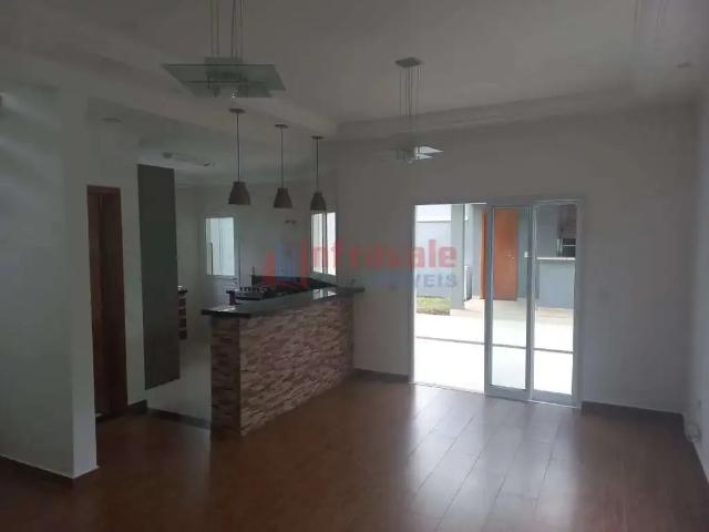 Casa / Sobrado para Venda em Jacareí/SP Condomínio Residencial Fogaça 3 Quartos