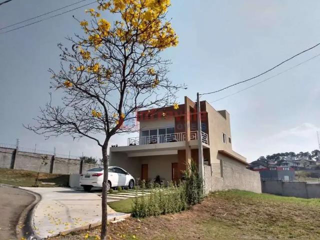 Casa / Sobrado para Venda em Jacareí/SP Condomínio Residencial Fogaça