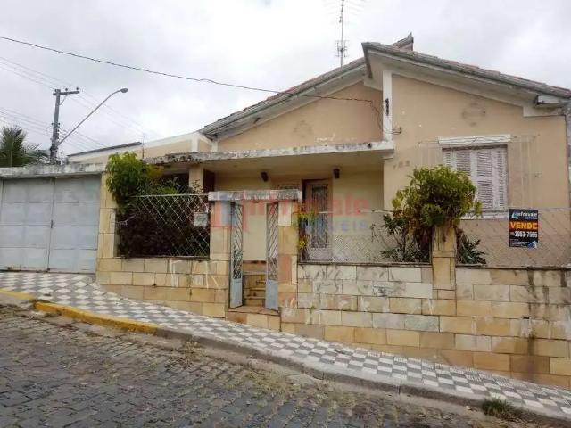 Casa / Sobrado para Venda em Jacareí/SP Centro 2 Quartos