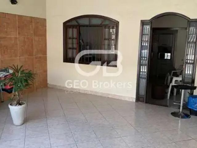 Casa / Sobrado para Venda em Jacareí/SP Centro 2 Quartos