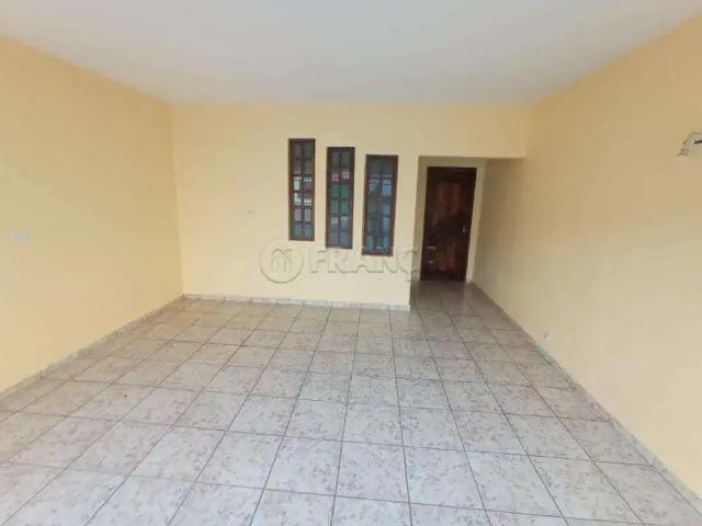 Casa / Sobrado para Venda em Jacareí/SP Centro 2 Quartos