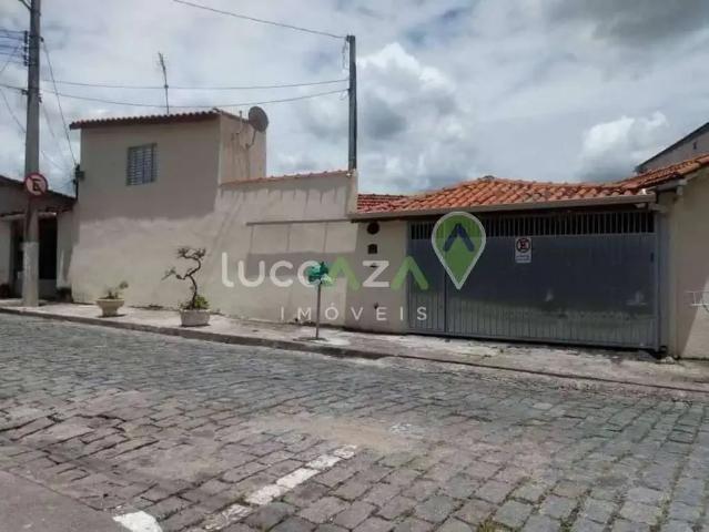 Casa / Sobrado para Venda em Jacareí/SP Centro 2 Quartos