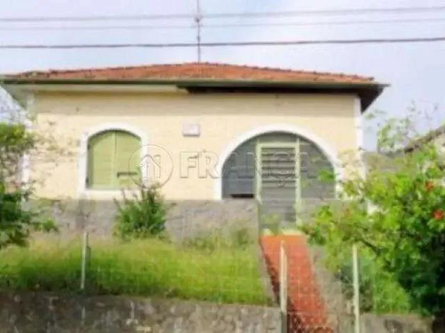 Casa / Sobrado para Venda em Jacareí/SP Centro 2 Quartos