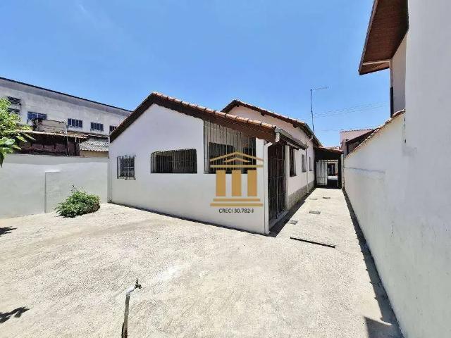 Casa / Sobrado para Venda em Jacareí/SP Centro 3 Quartos